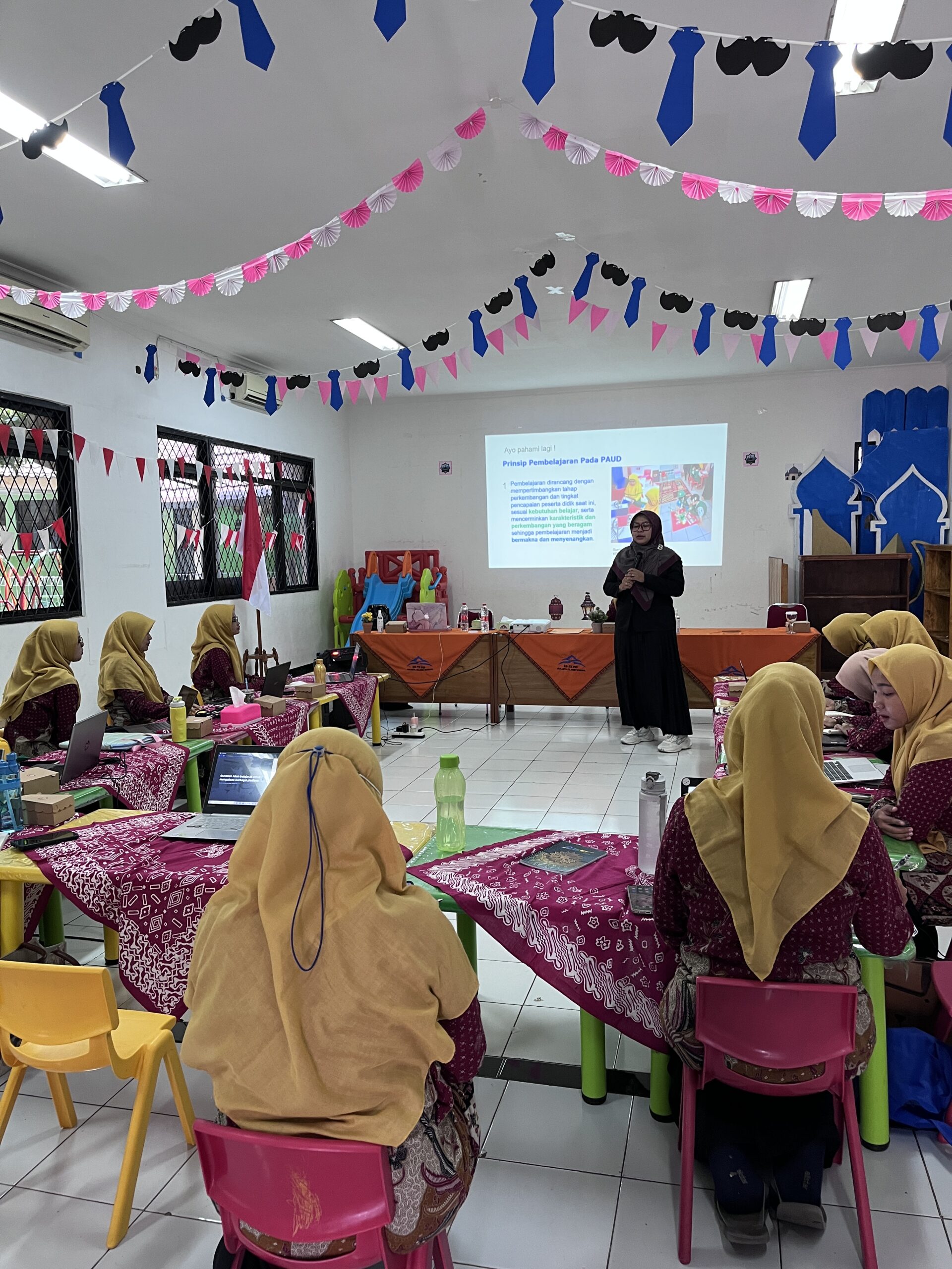 Pelatihan Implementasi Kurikulum Merdeka Bagi Pendidik KB TK PKP JIS ...